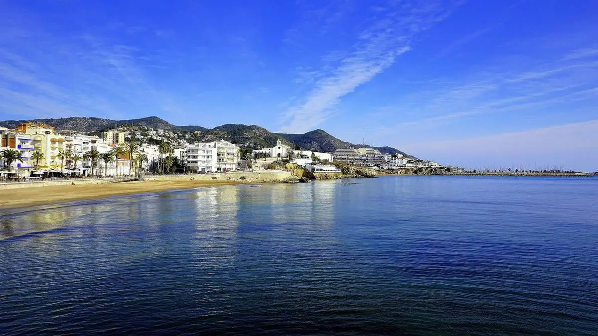 13 TOP THINGS to do in Sitges » 2025 » [by a TRAVEL BLOGGER ]
